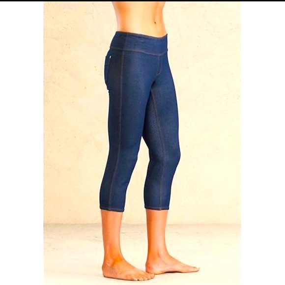 Athleta | Jeans | Athleta Women Capri Crop Blue Denim Look Stretch ...